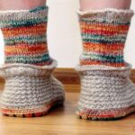 Cipici Croşetaţi pe Tălpici din Spumă şi Pâslă – Crochet Decor