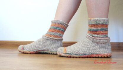Cipici Croşetaţi pe Tălpici din Spumă şi Pâslă – Crochet Decor